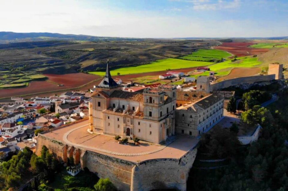 Todo sobre Uclés - qué ver, comer, historia, fiestas, cómo llegar