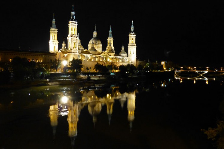 Basílica del Pilar - historia, características, fotos, horario, precio
