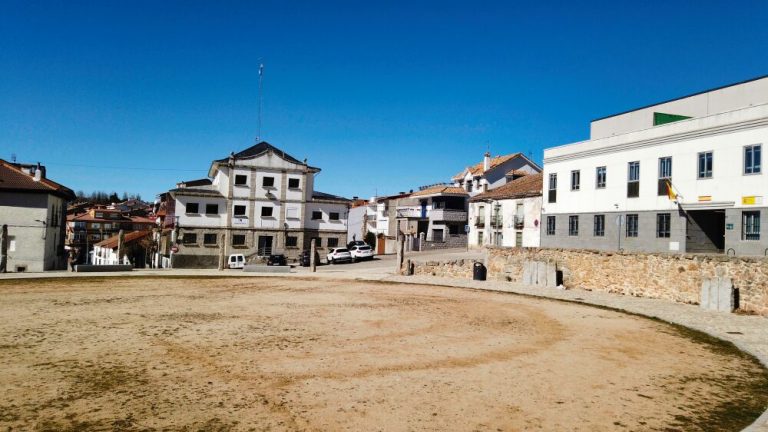 Todo sobre Las Navas del Marqués - Qué ver, hacer y visitar